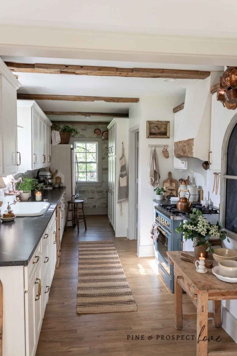 20 English Cottage Kitchen Ideas That'll Change Your Countryside