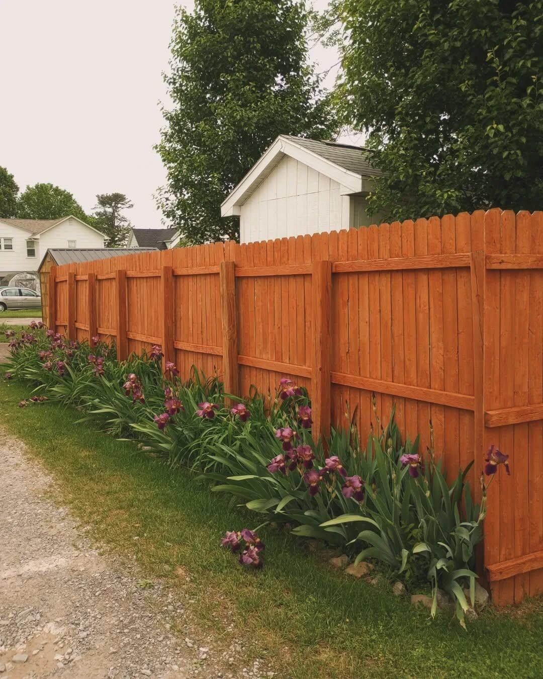 17 Wooden Privacy Fence Ideas That Combine Style And Security ...