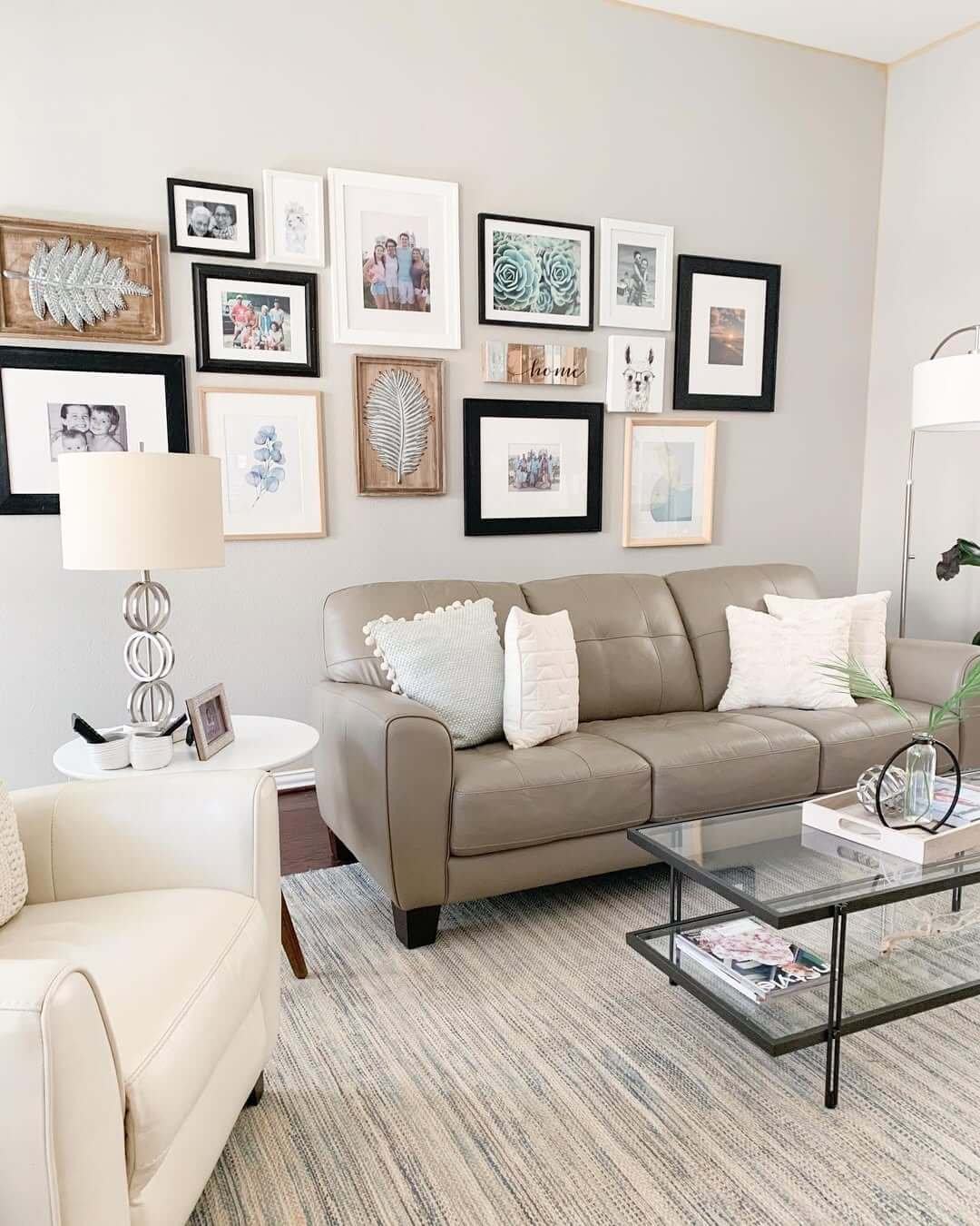 25 Stunning Living Room Gallery Wall Ideas To Elevate Your Space ...