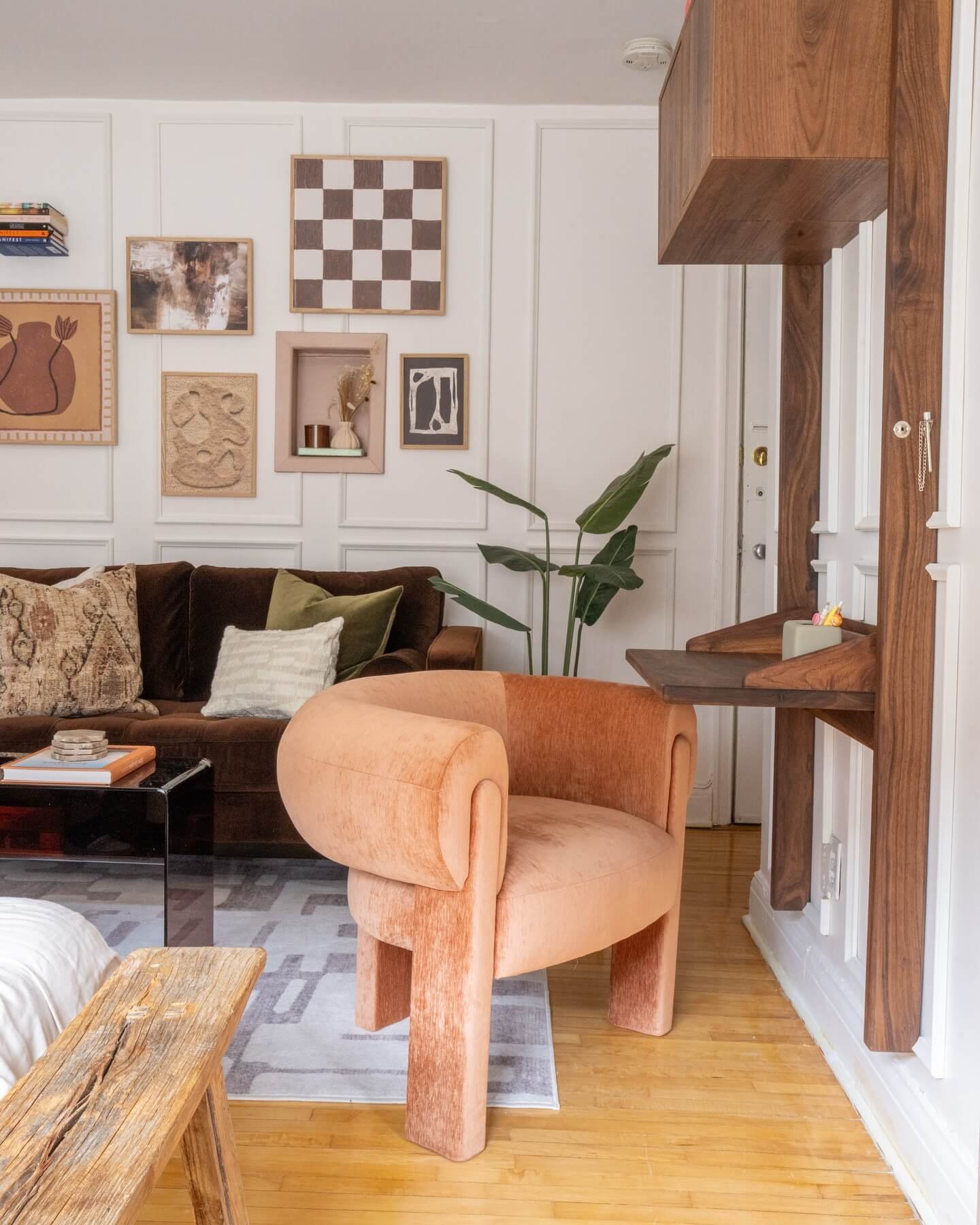 23 Small Studio Apartment Ideas That Maximize Style And Space ...