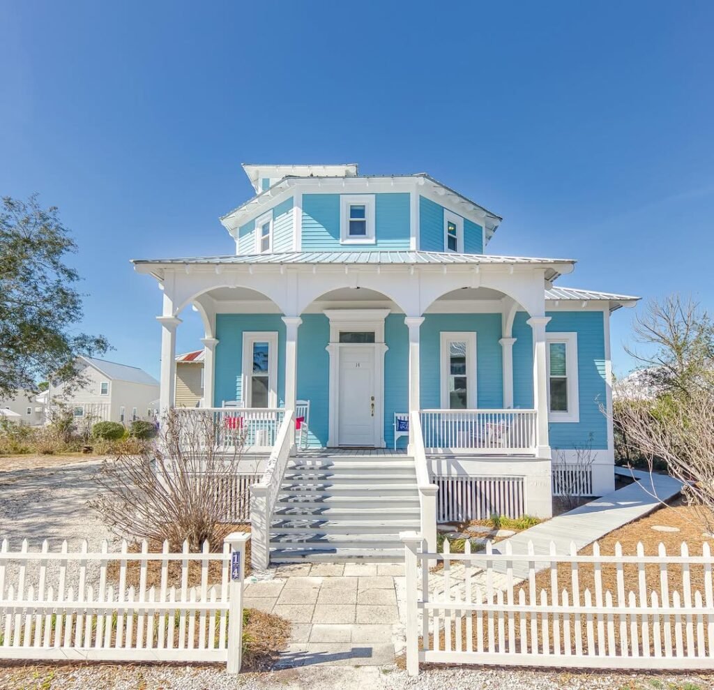 15 Beautiful Blue Beach House Exteriors That Redefine Coastal Living ...